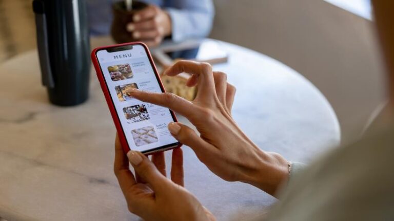 Enhancing Customer Engagement With Interactive Digital Menus | Internet Marketing Blog